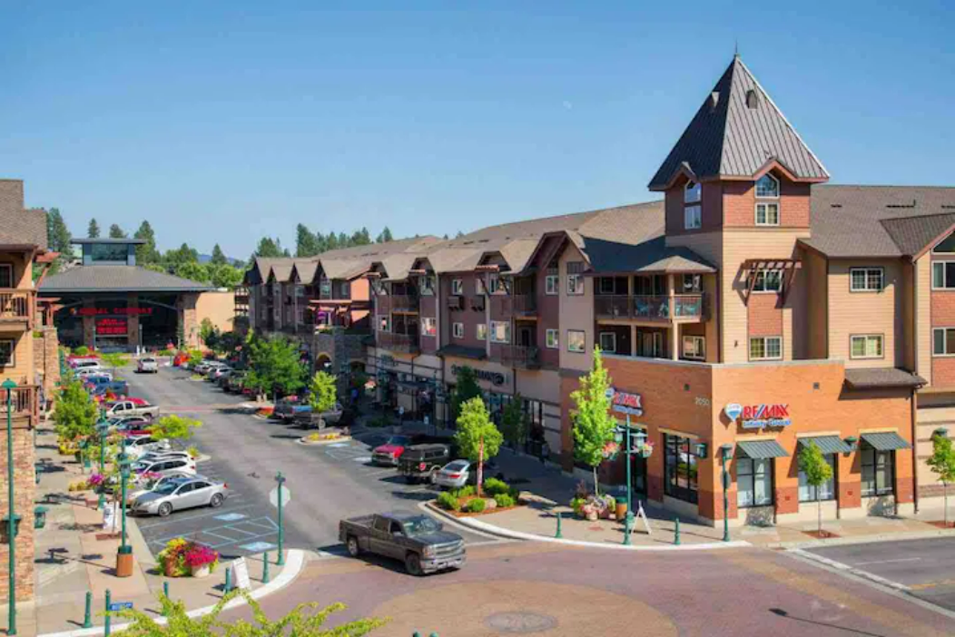 Charming 2-bed 2-bath Riverstone Condo - Visit Coeur d'Alene